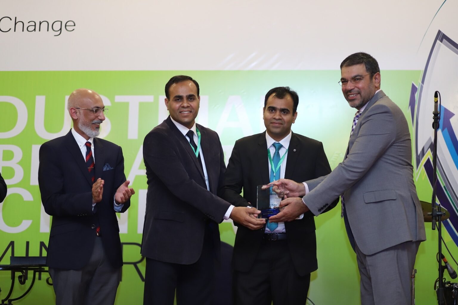 Gallery – THE LUBRICANTS EXPERT